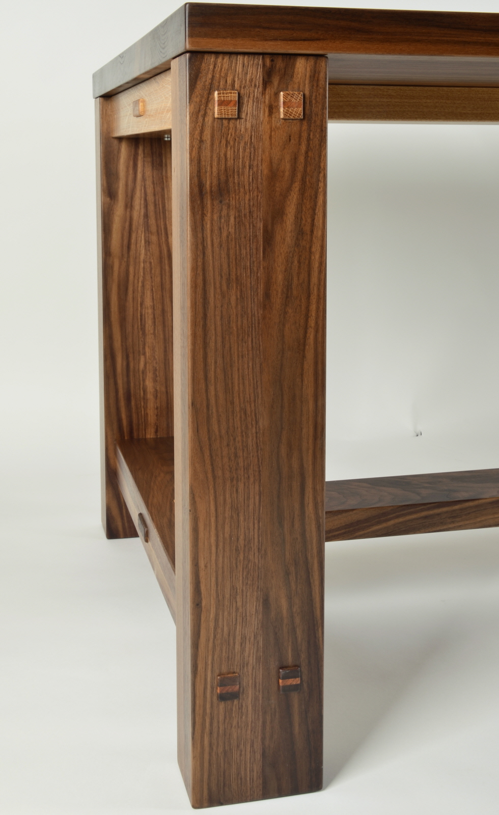 Walnut Table | STUDIO-LNB